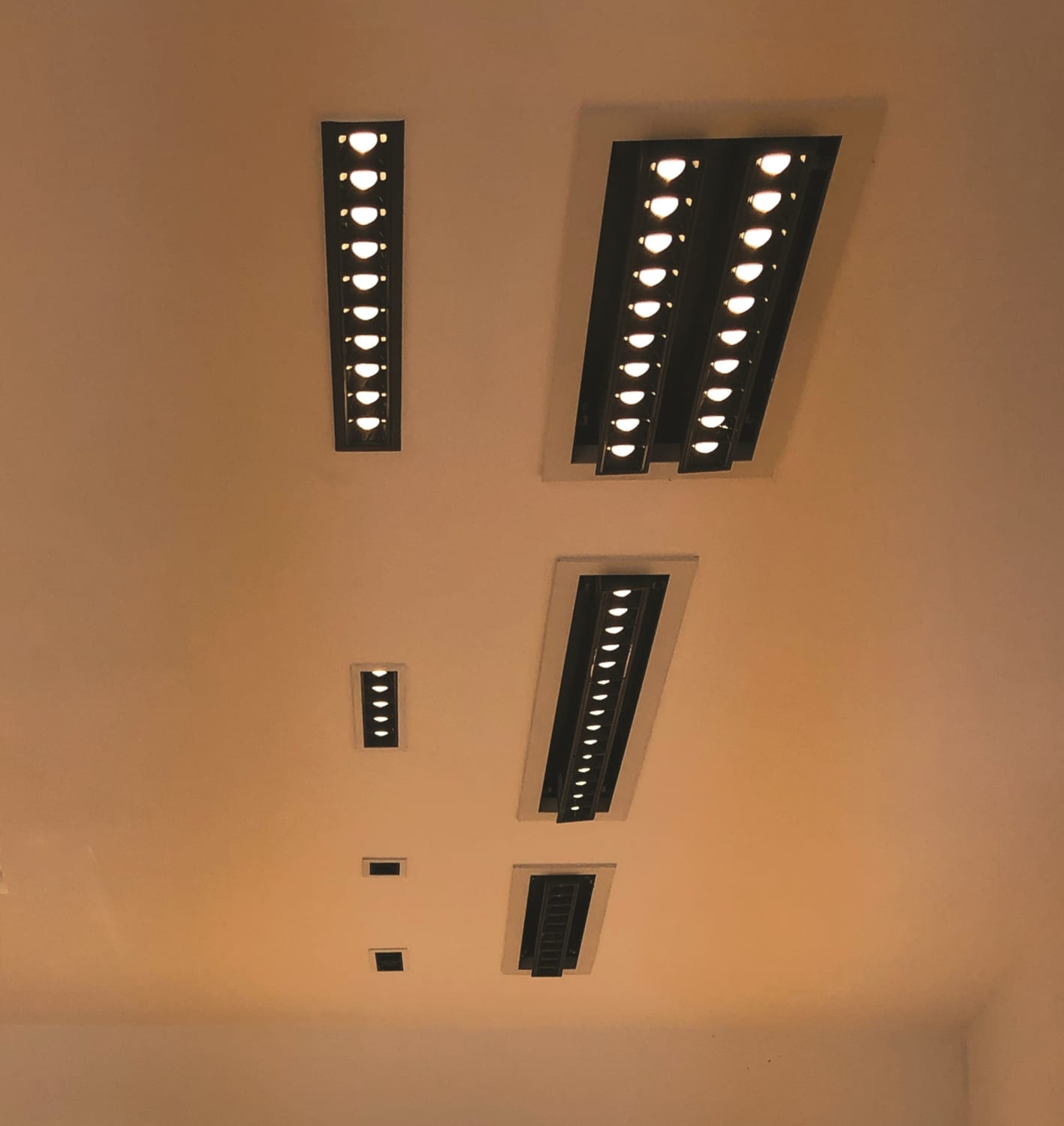 Narrowline - Light & Green | Lighting